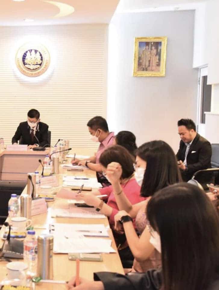 whisper interpreter for the meeting - Onni - อนนิ ทรานสเลชัน